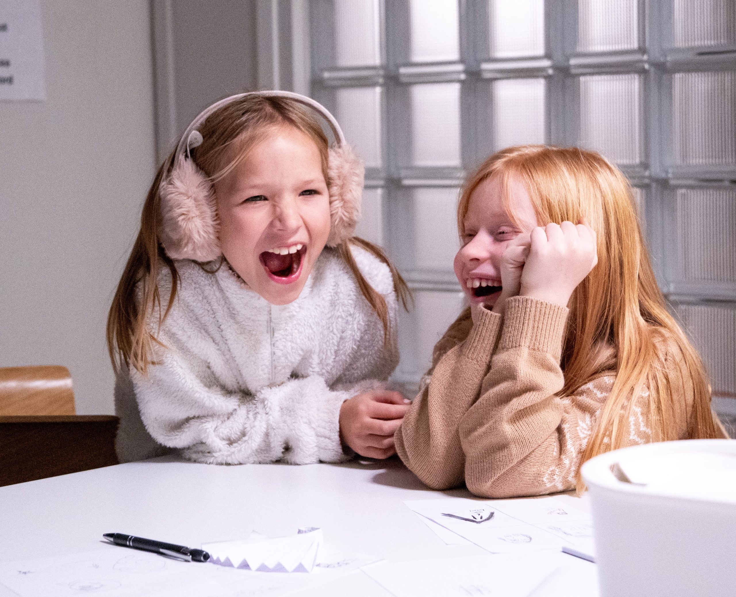 Hei, mitä kuuluu kouluun? -vertaisperhekurssi · KLVL